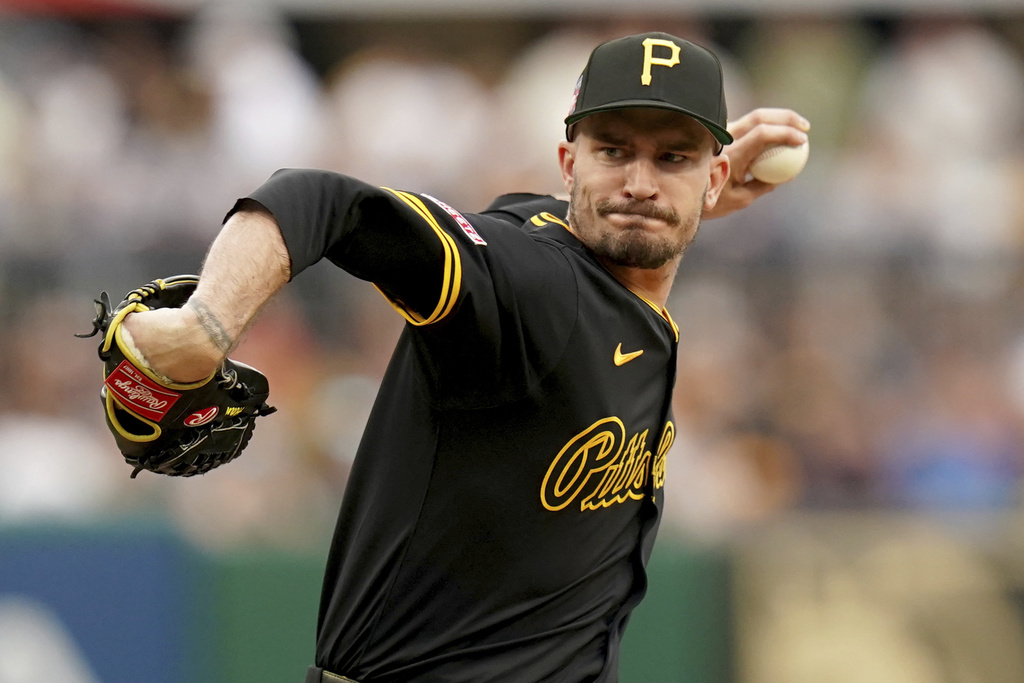 Heaney, 5 Pirates Relievers Combine On 4-hitter, Cruz Homers in 2-0 Win ...